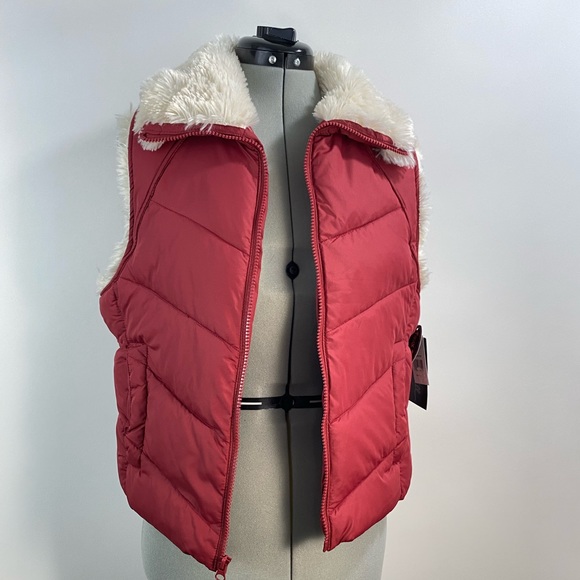 Big Chill | Jackets & Coats | Nwt Retro Red Puffer Vest Faux Fur Collar ...